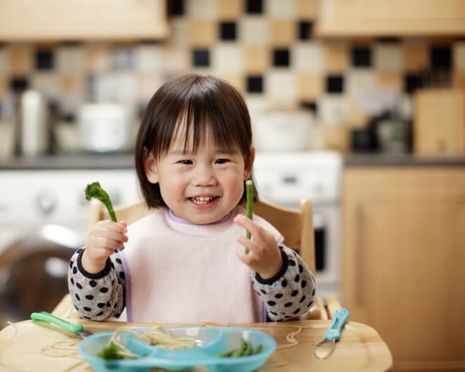 4 Steps to Get Your Wiggly Child to Sit Still at Meals